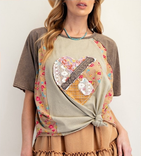 Easel Online - Women's Wholesale Clothing